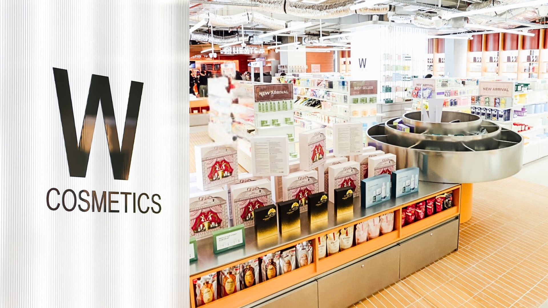 🎉 W cosmetics The Strand Store Reopening! 🎉