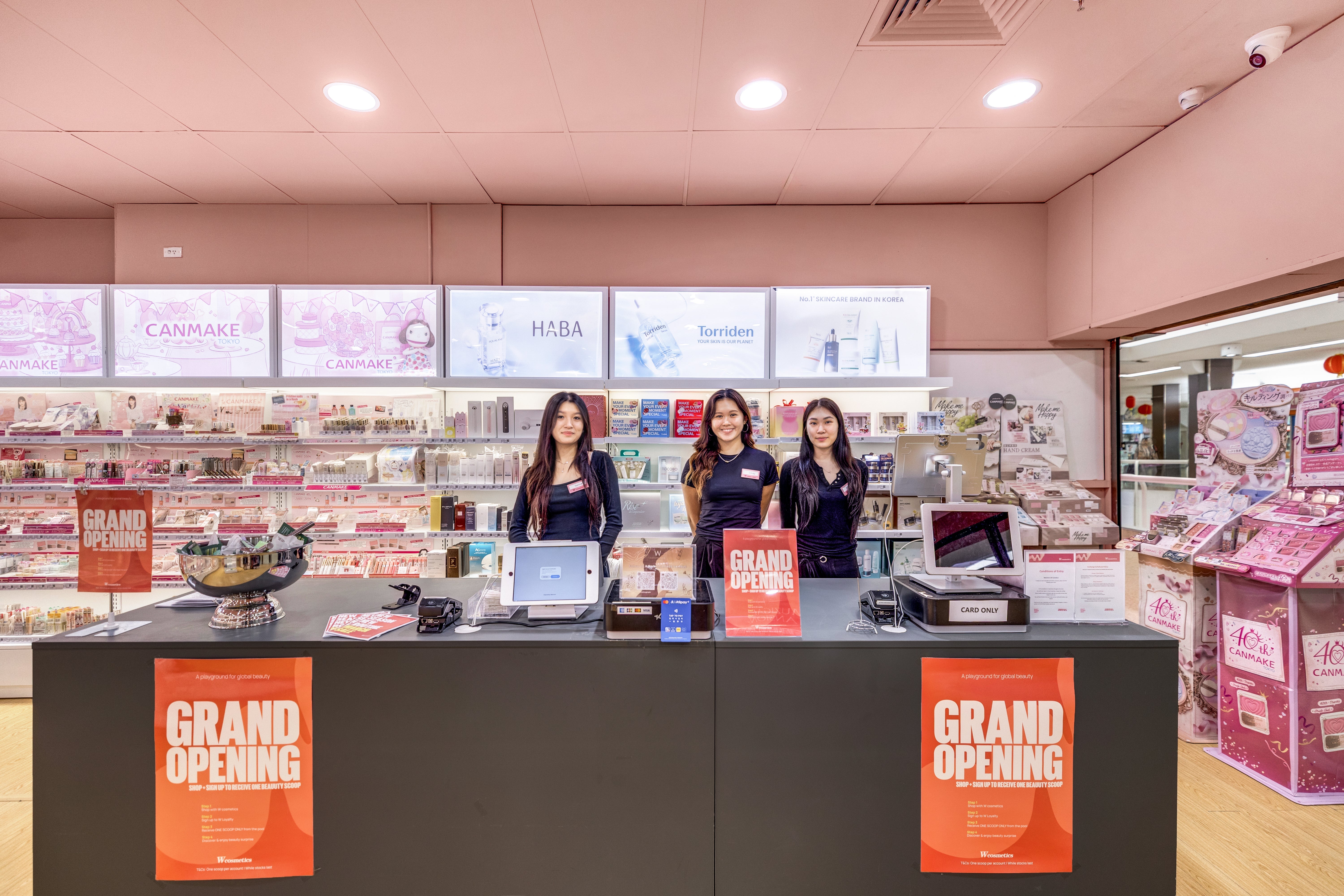 Welcome back to Eastwood – W cosmetics